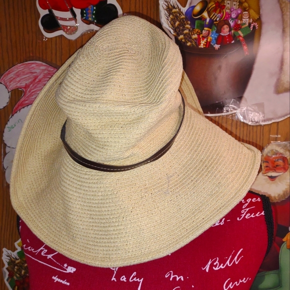 Accessories | Shapeable Rim Sun Hat | Poshmark